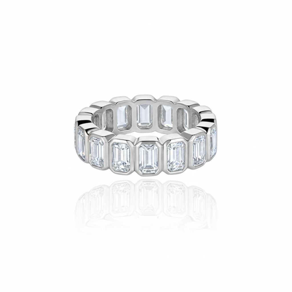 Nexus Vertical Eternity Ring – White Diamond – ATLAS CARRÉ